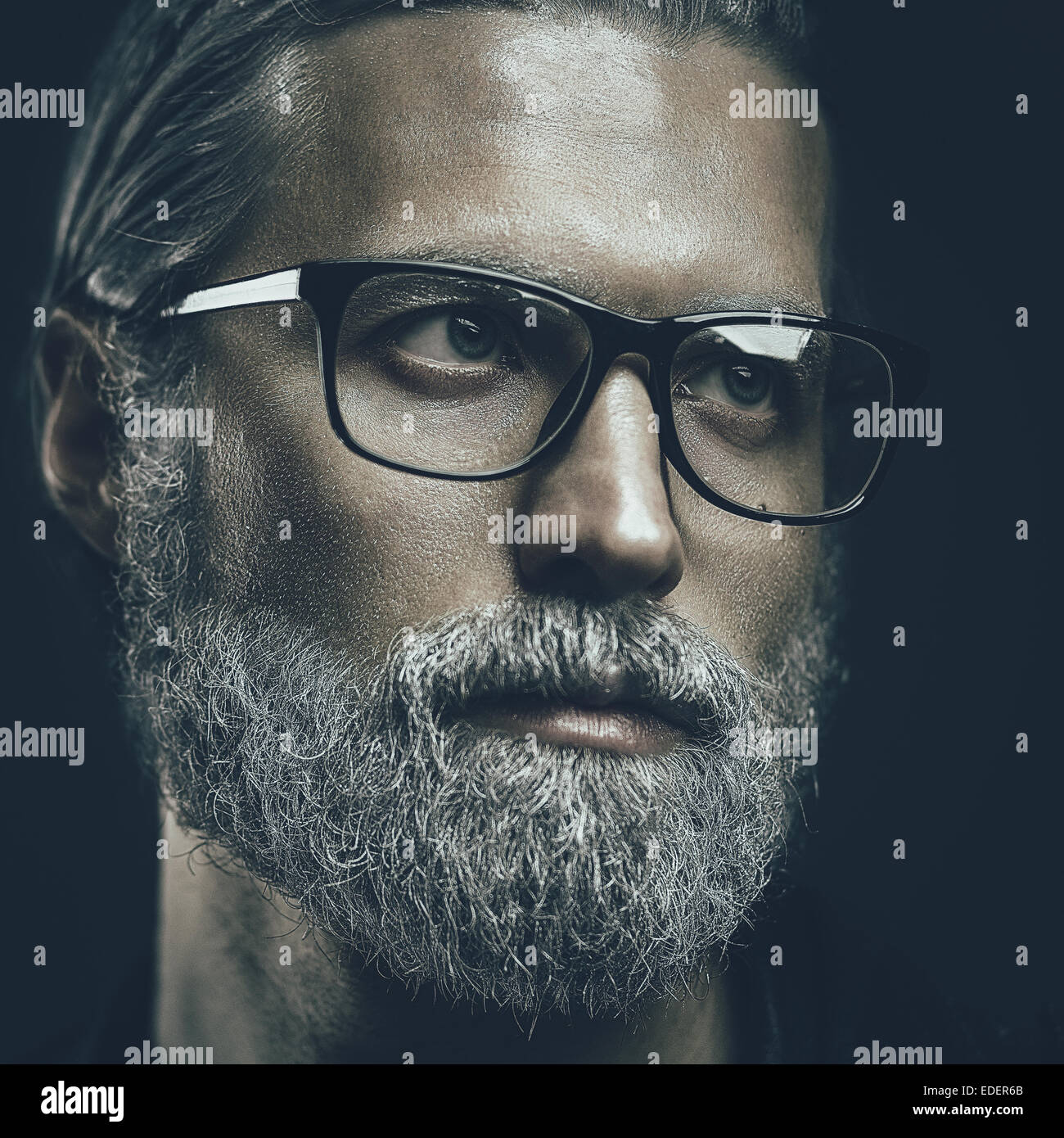 Man with gray hair and glasses hi-res stock photography and images - Alamy