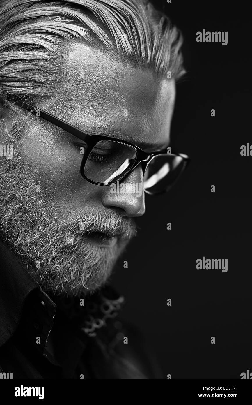Artistic portrait old man glasses hi-res stock photography and images ...