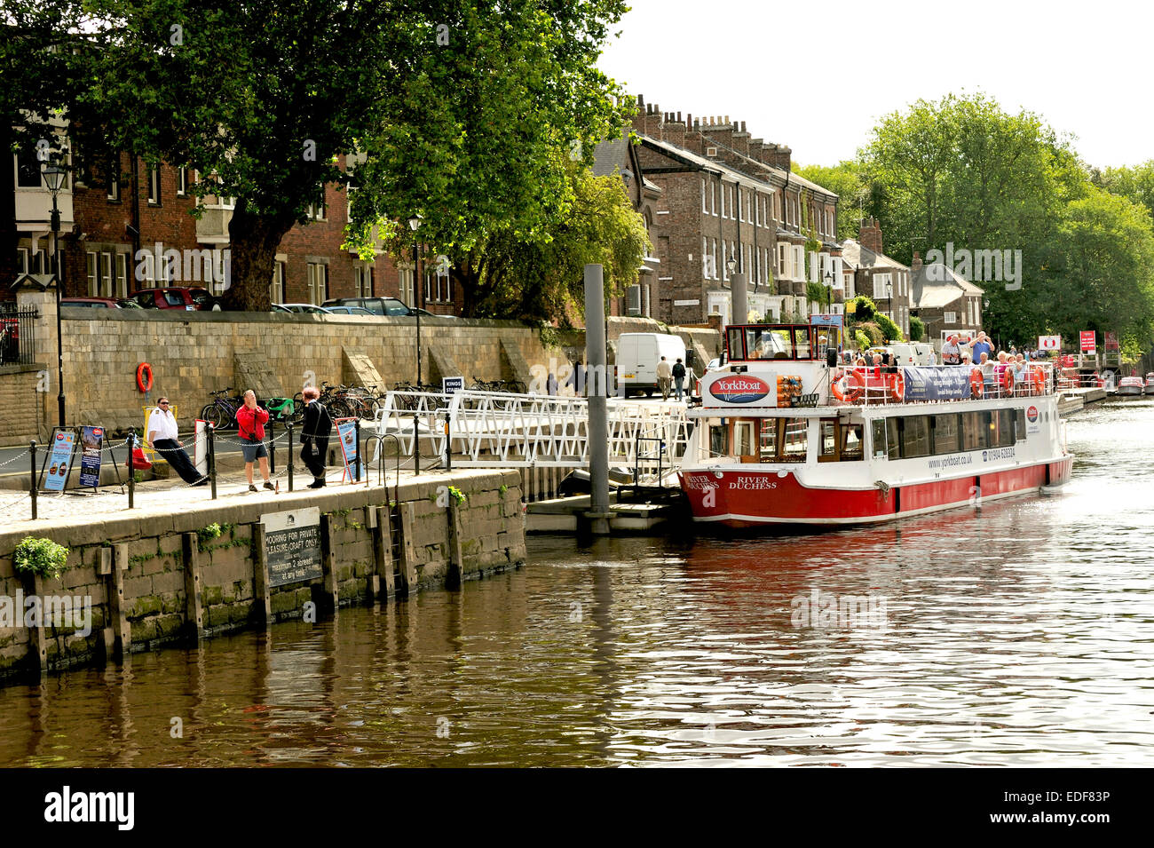 York river cruise hi-res stock photography and images - Alamy
