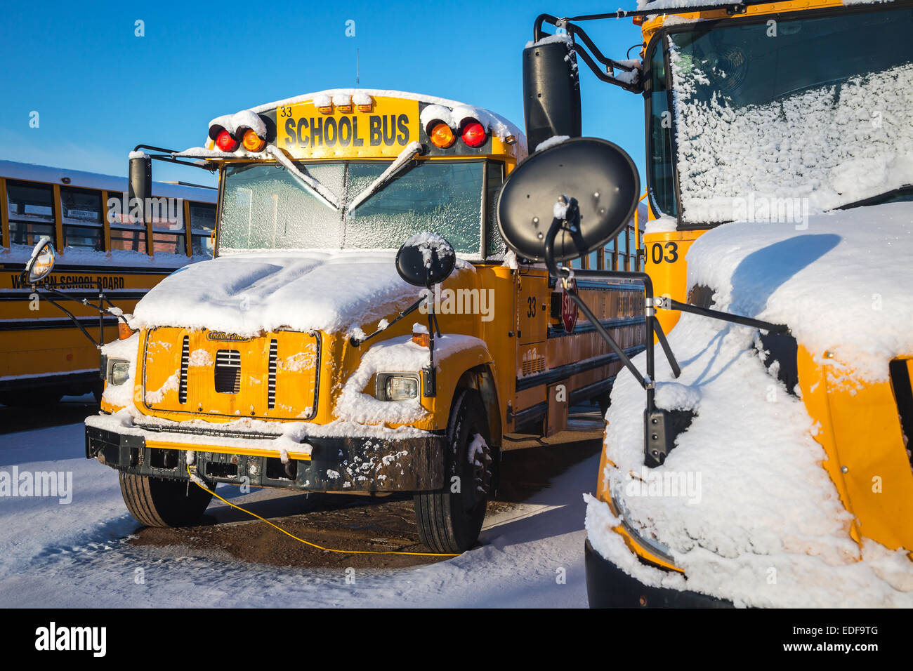 Parked school bus hi-res stock photography and images - Alamy