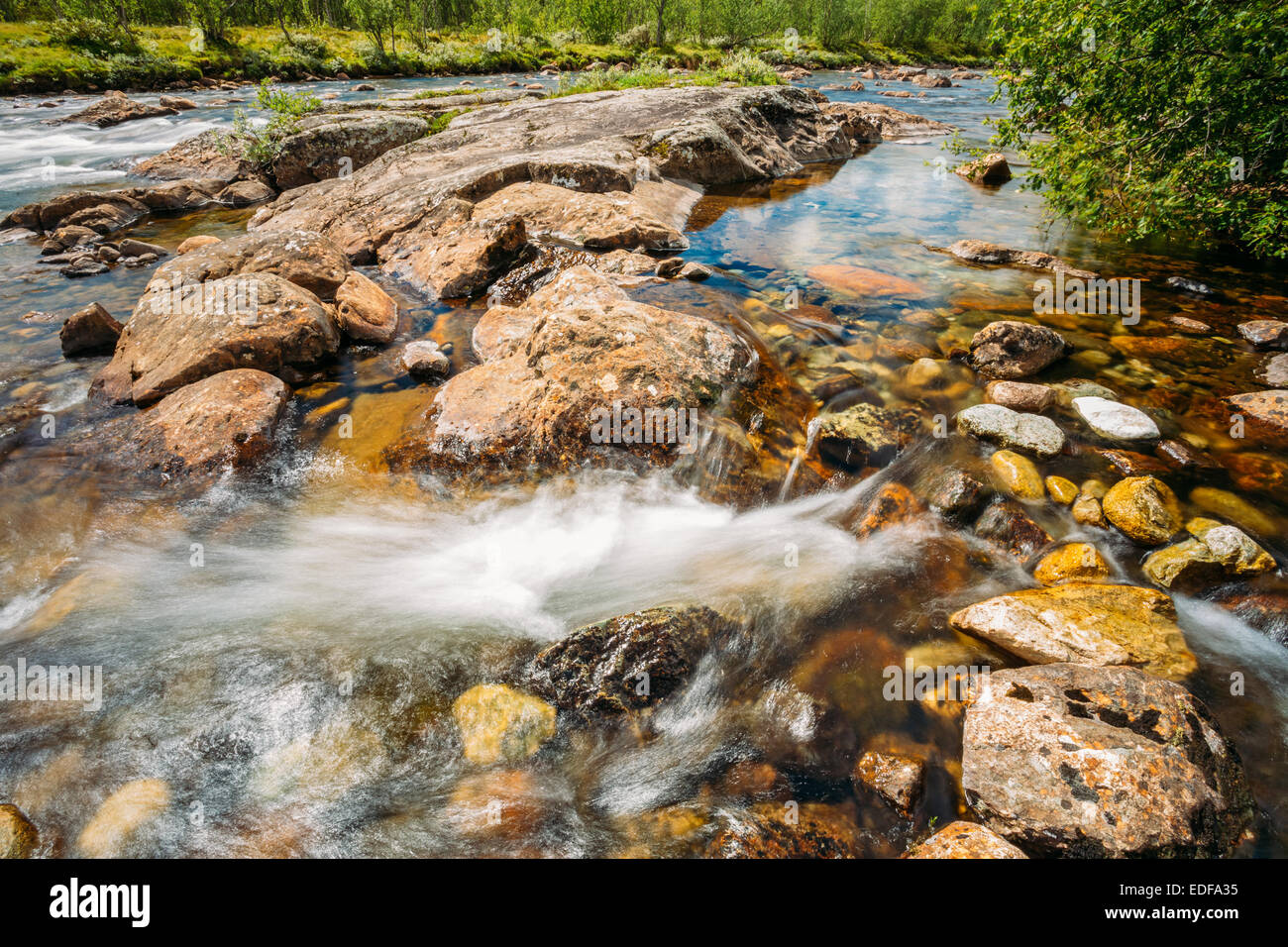 Cold water river hi-res stock photography and images - Alamy