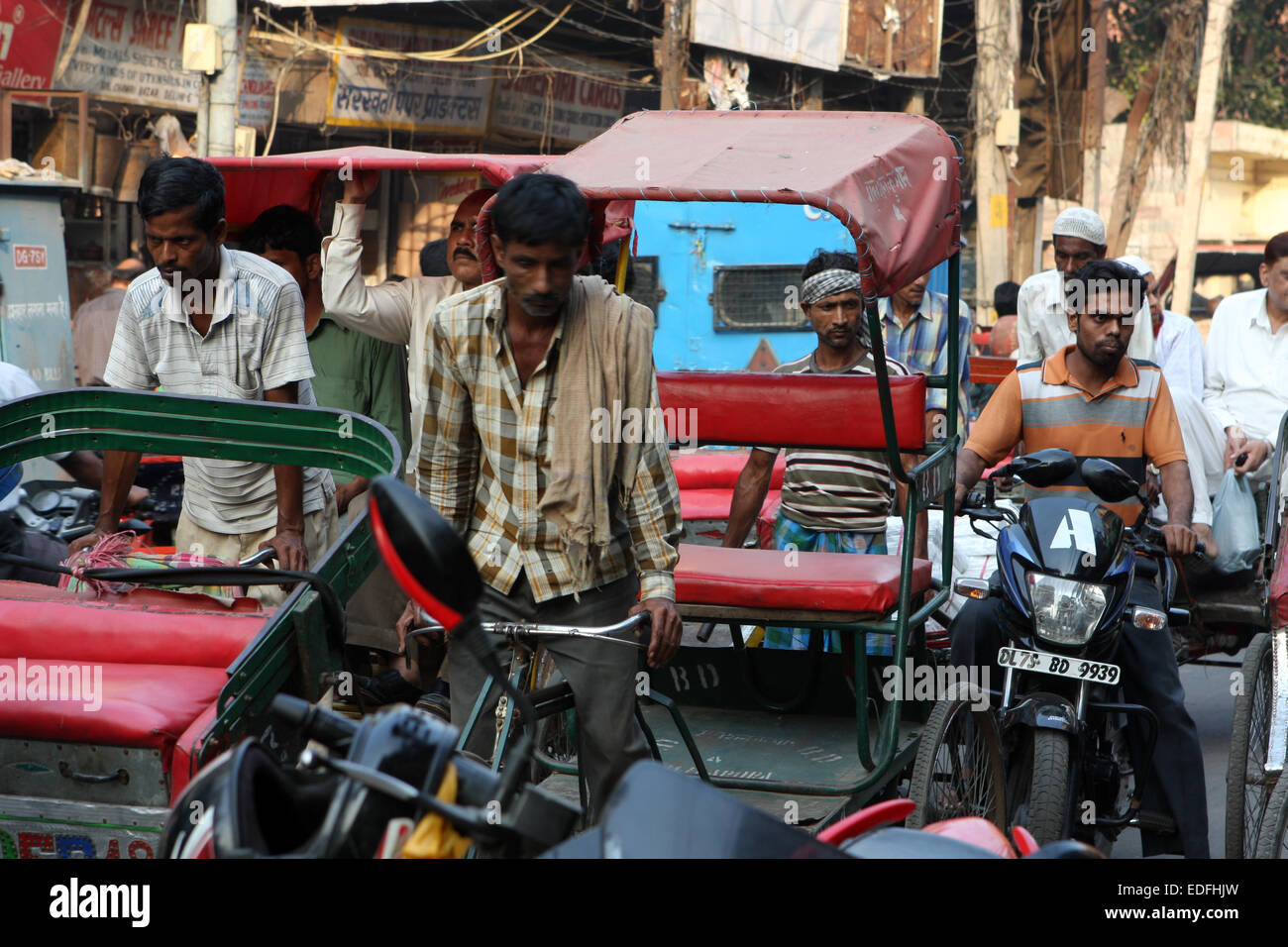 Old delhi indian men hi-res stock photography and images - Alamy