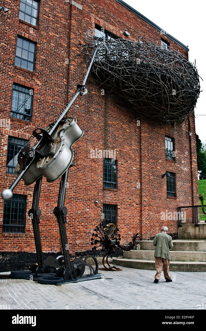 American Visionary Art Museum, Baltimore, Maryland, AVAM, Phoenix by Dr ...
