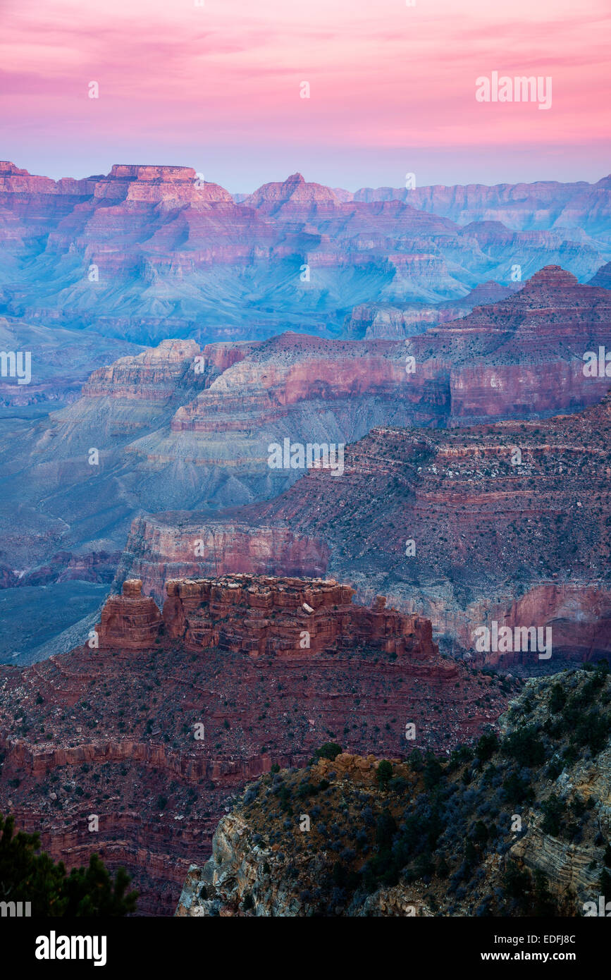 Sunset view of south rim from Hopi Point, Grand Canyon National Park ...