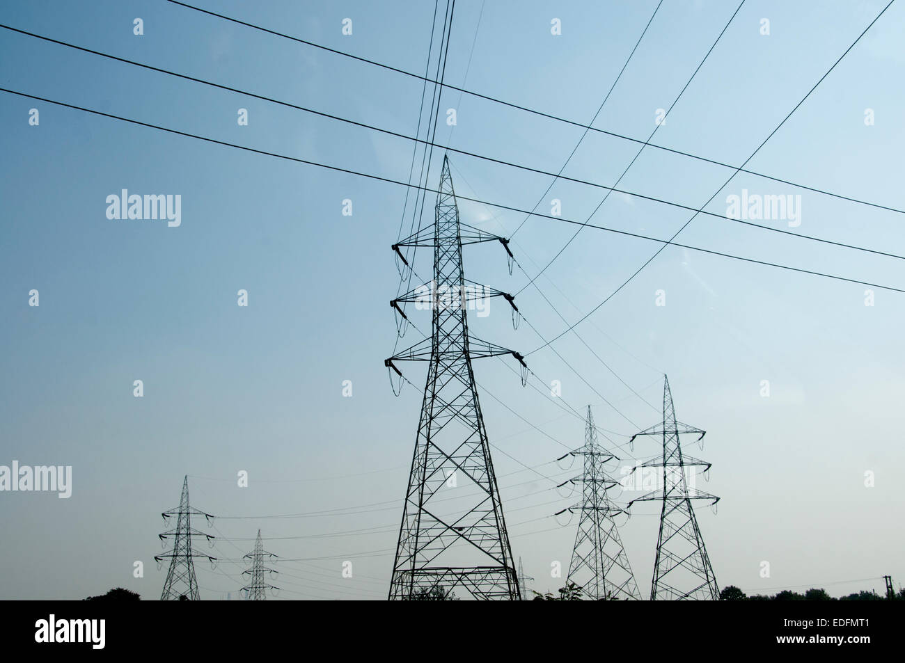 Energy pylon hi-res stock photography and images - Alamy