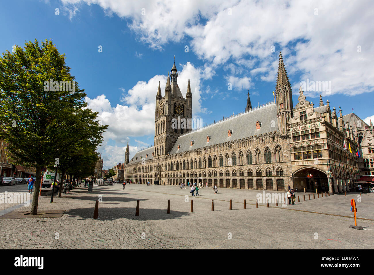 Ypres cloth hall hi-res stock photography and images - Alamy