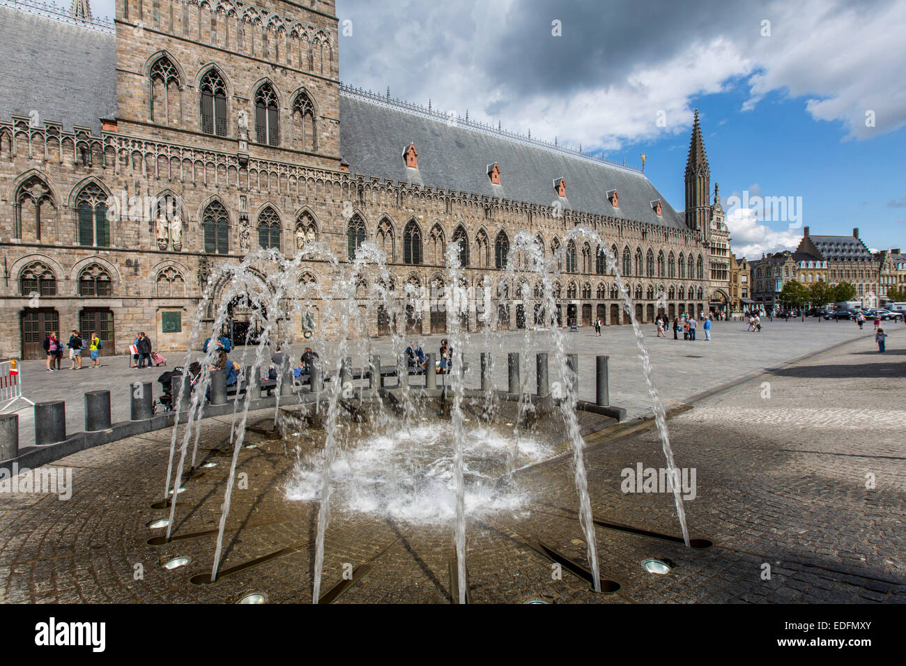 Town hall ypres hi-res stock photography and images - Alamy