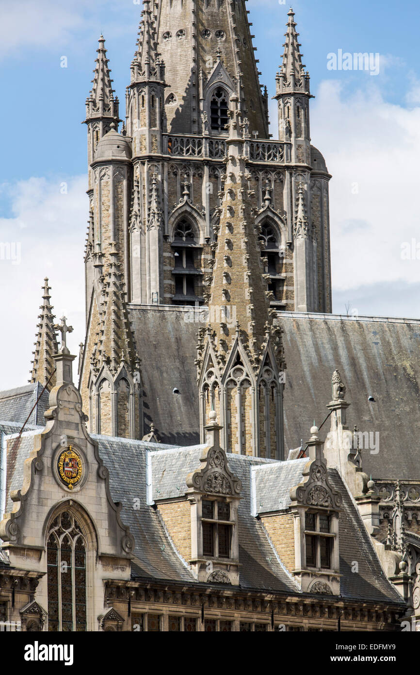 Lakenhal, Cloth Hall, market, old town of Ypres, with the Belfry Tower ...