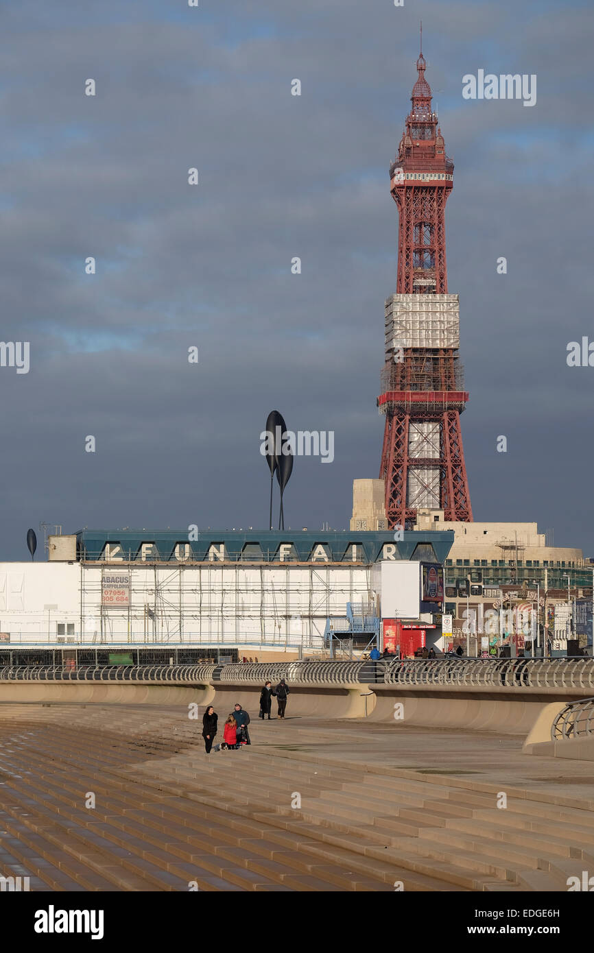 Blackpool tower with scaffolding hi-res stock photography and images ...