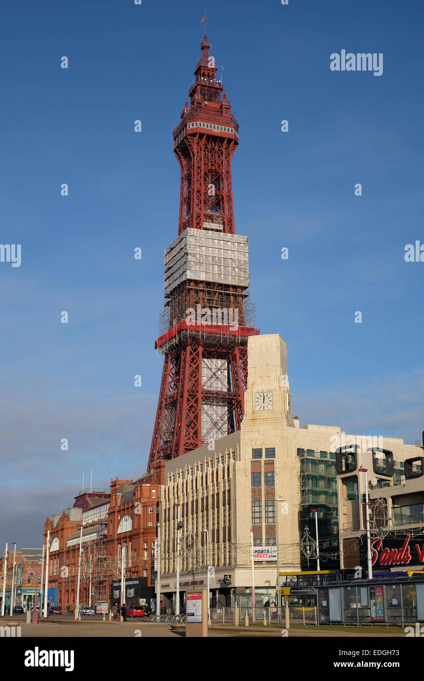 Blackpool tower maintenance scaffolding hi-res stock photography and ...