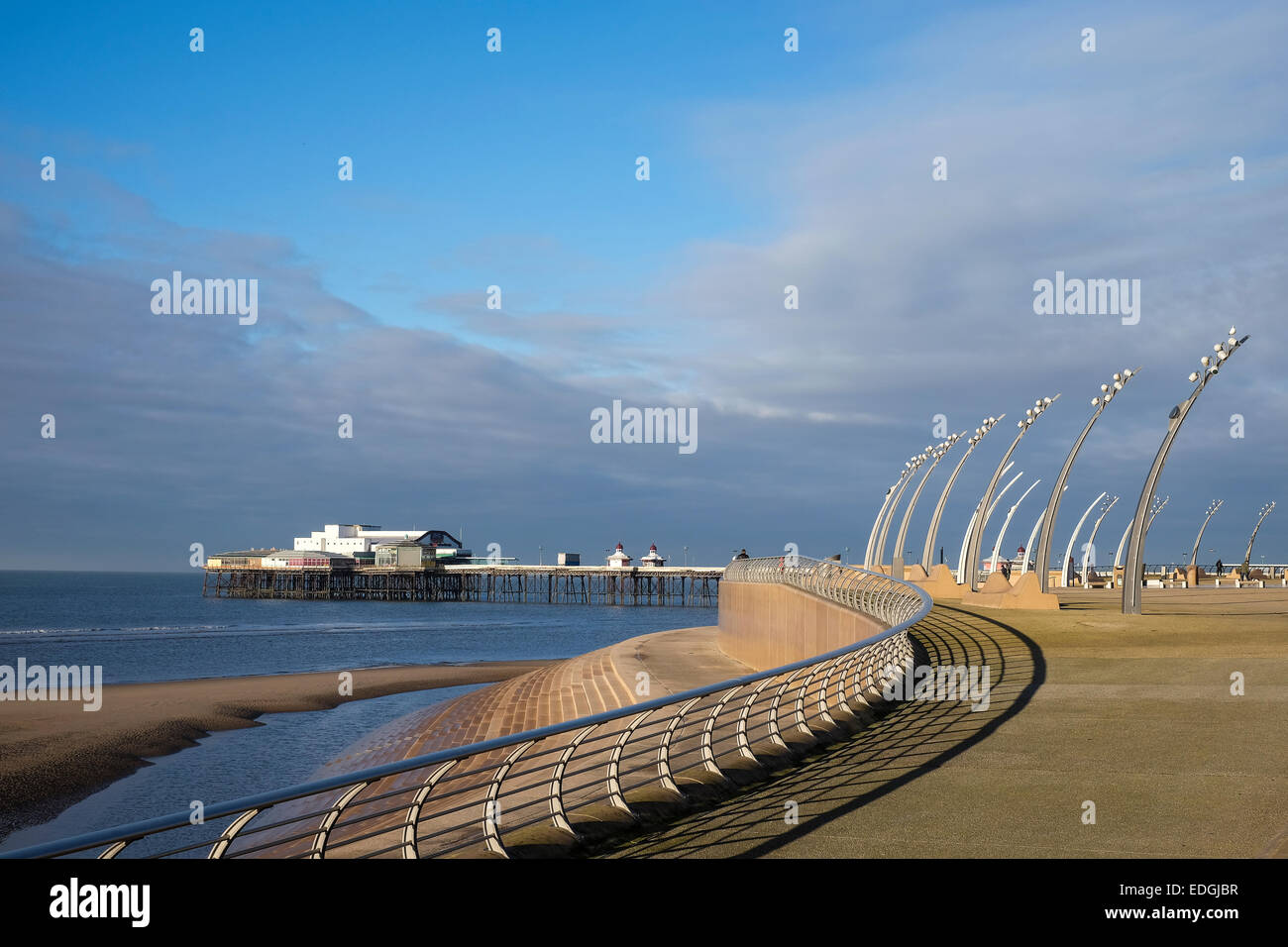 Blackpool promenade hi-res stock photography and images - Alamy