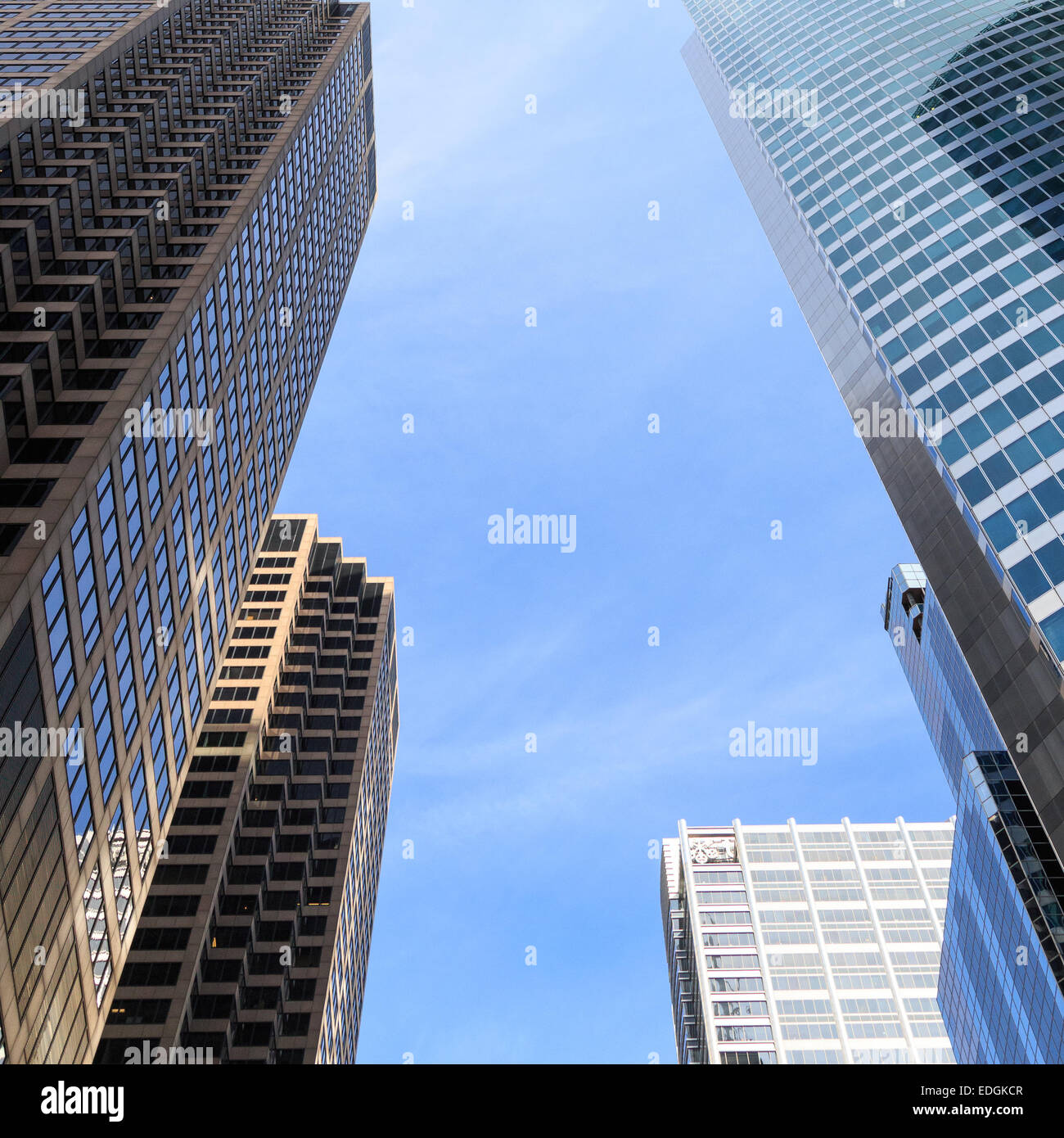 Sunlit skyscrapers hi-res stock photography and images - Alamy
