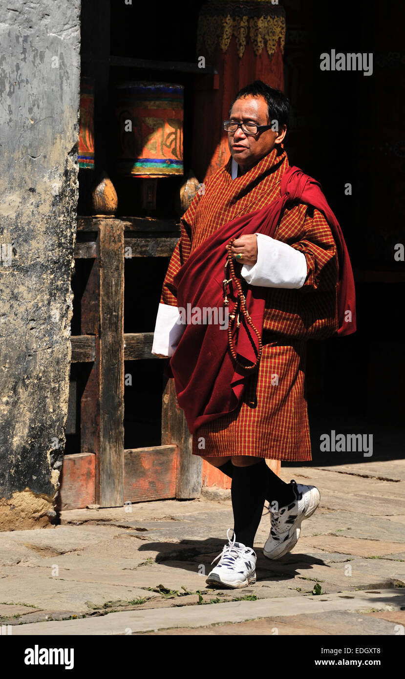 Bhutan Traditional Gho Stock Photos & Bhutan Traditional Gho Stock ...