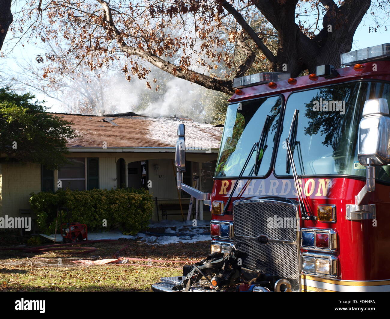 Fire safety ladders for homes hi-res stock photography and images - Alamy