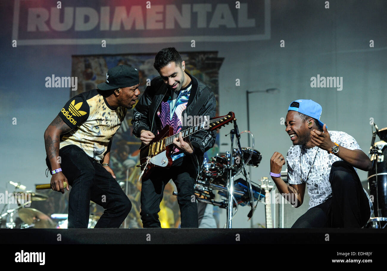 Wireless Festival - Day 1 - Performances - Rudimental Featuring: Ella ...