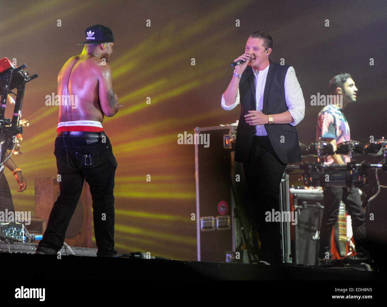 Wireless Festival - Day 1 - Performances - Rudimental ft. John Newman ...