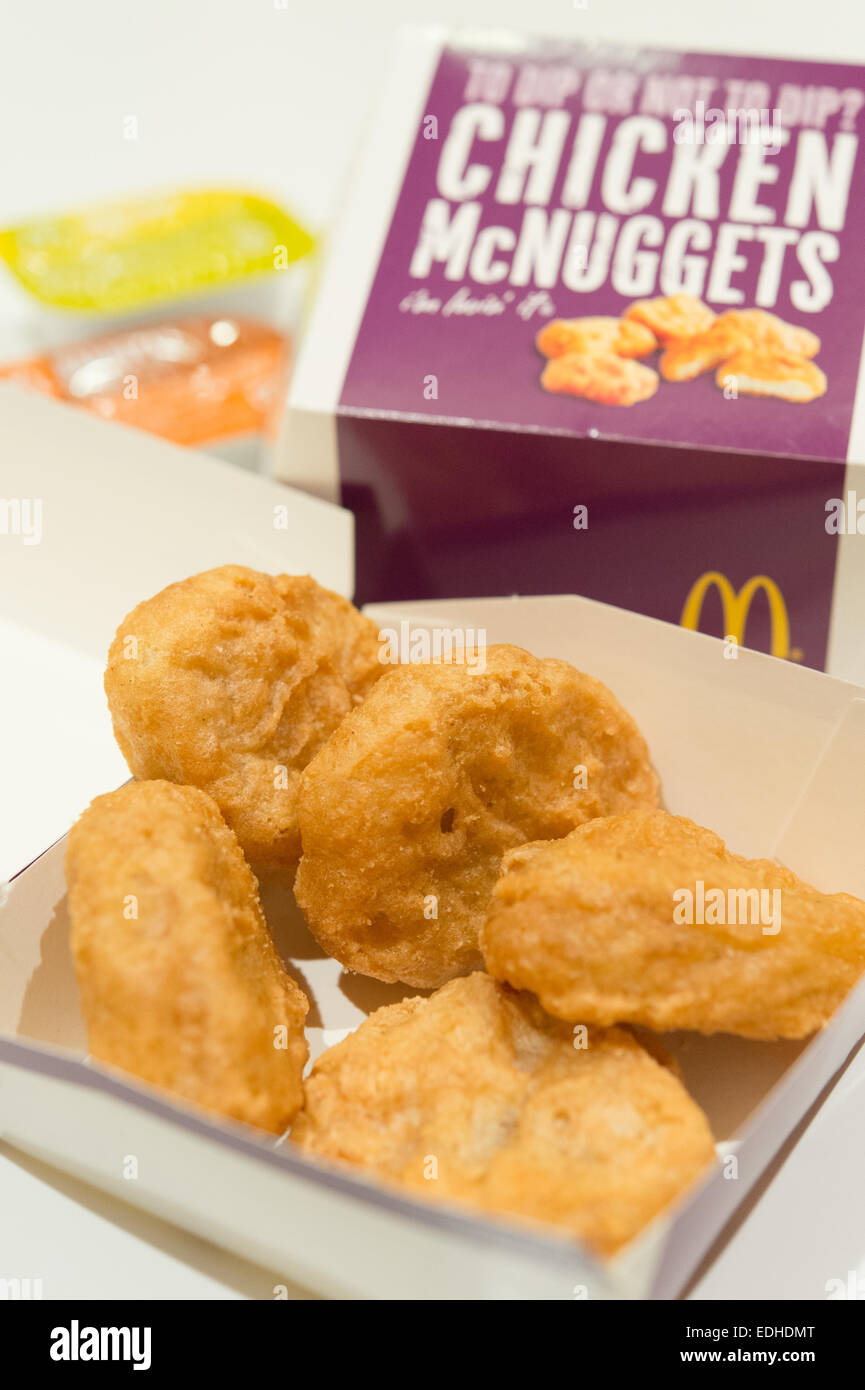 Mcdonald's chicken mcnuggets hi-res stock photography and images - Alamy