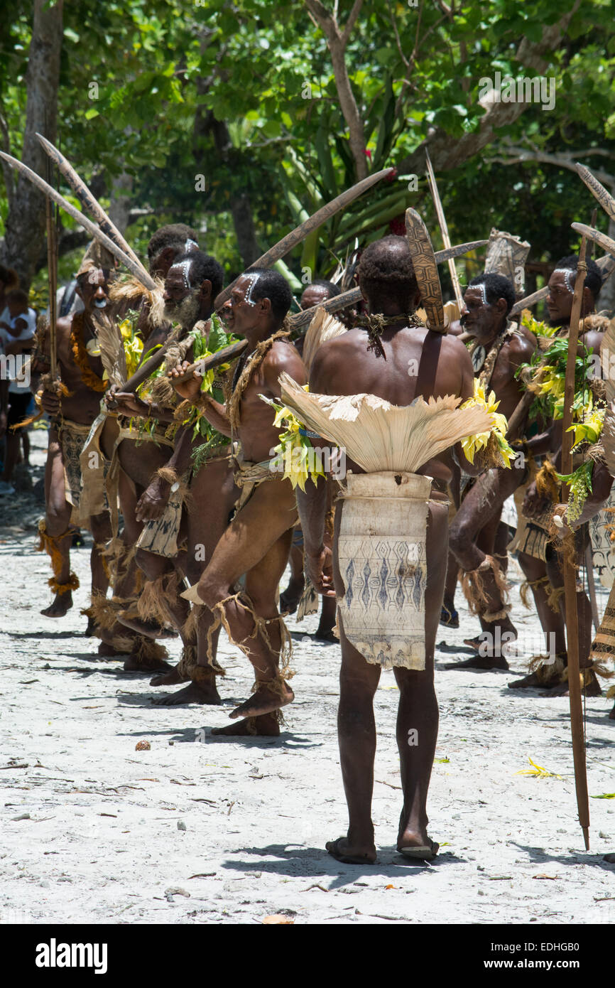 Solomon islands man traditional clothing hi-res stock photography and ...