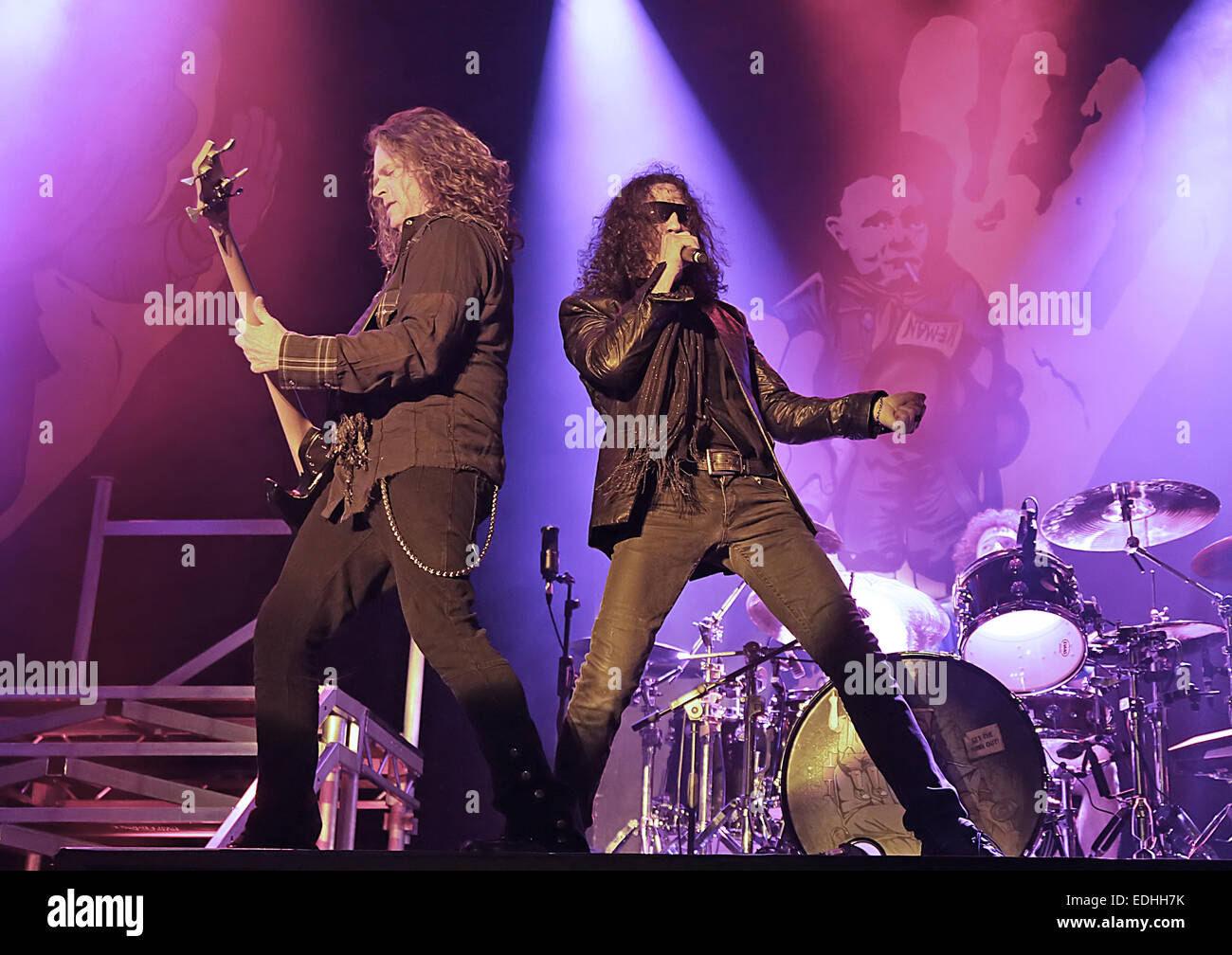 Pat badger and gary cherone hi-res stock photography and images - Alamy