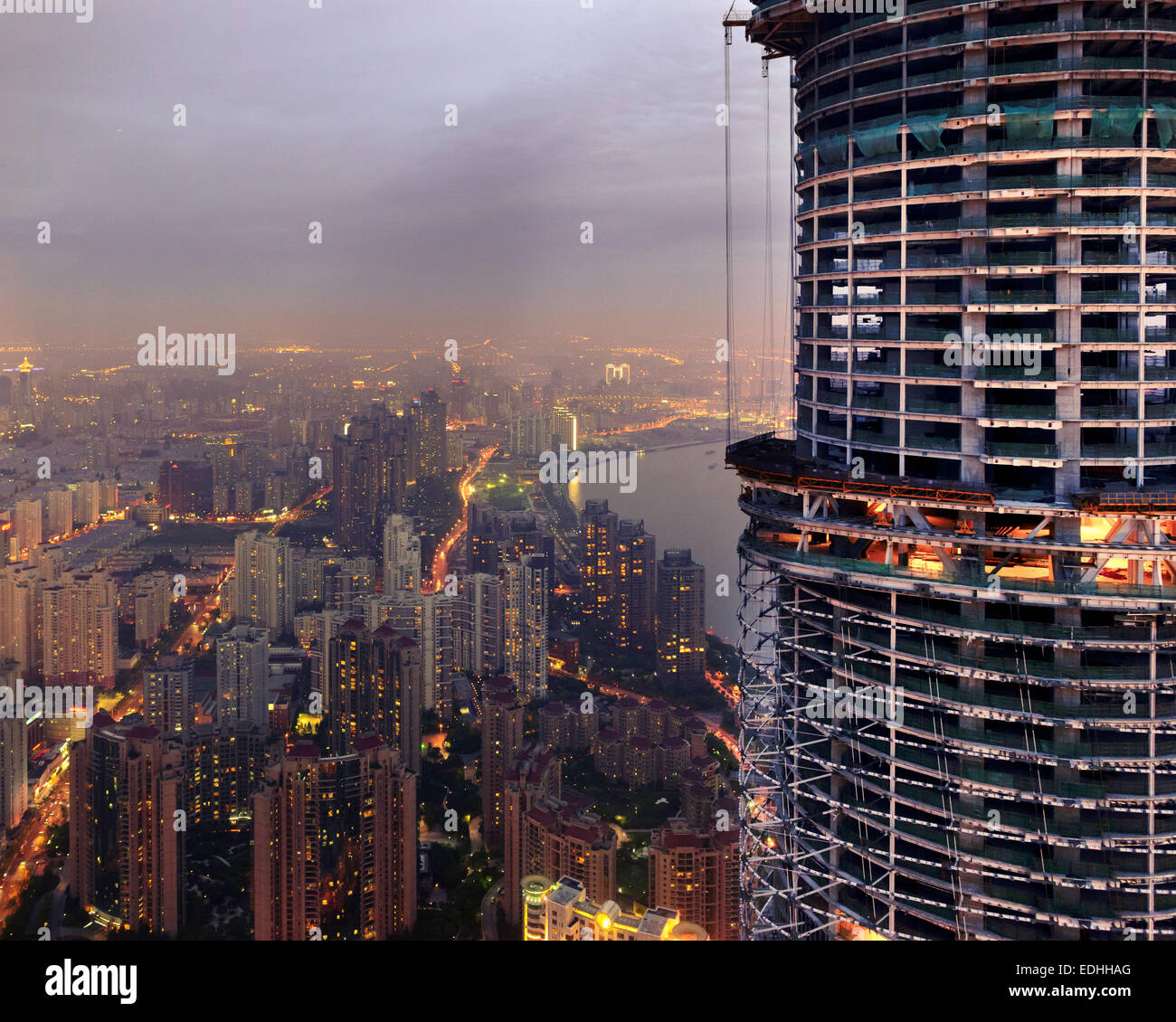 Jin mao tower grand hyatt hi-res stock photography and images - Alamy