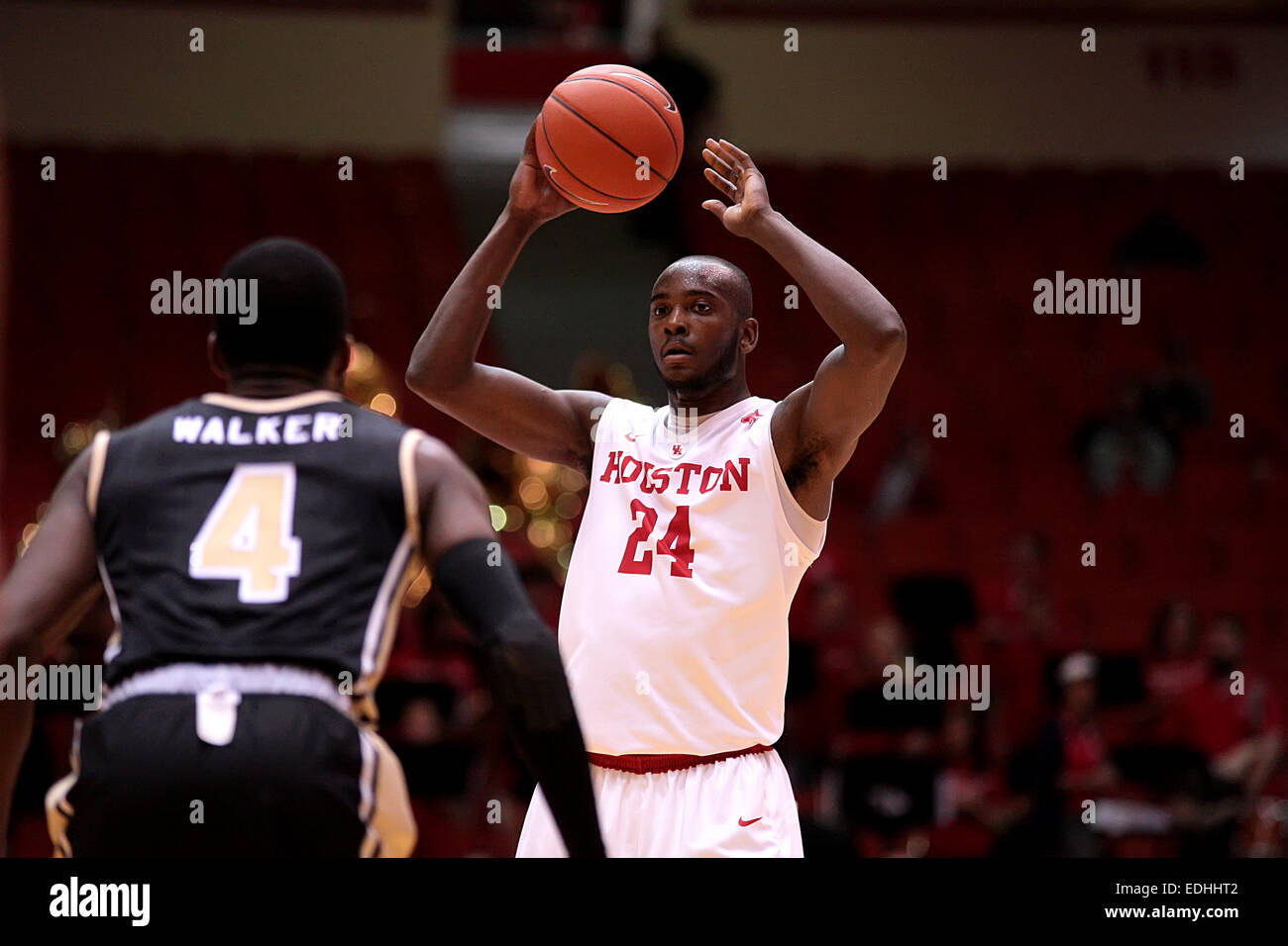 Houston, Texas, USA. 6th Jan, 2015. University of Houston forward ...