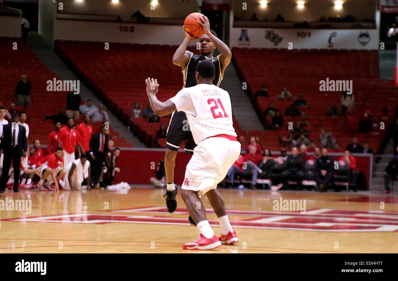 Houston, Texas, USA. 6th Jan, 2015. Central Florida guard Brandon ...