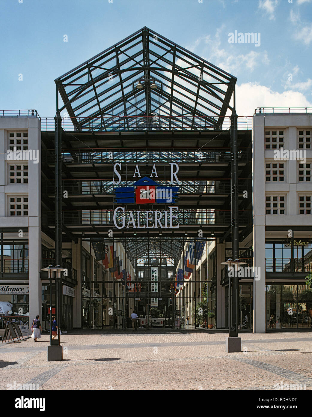 Einkaufszentrum SaarGalerie in Saarbruecken, Saar, Saarland, heute ...