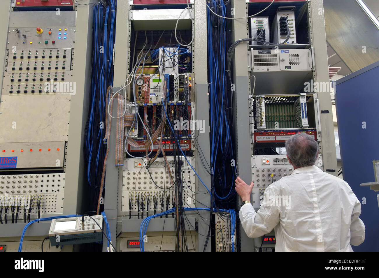 Tandem xtu hi-res stock photography and images - Alamy