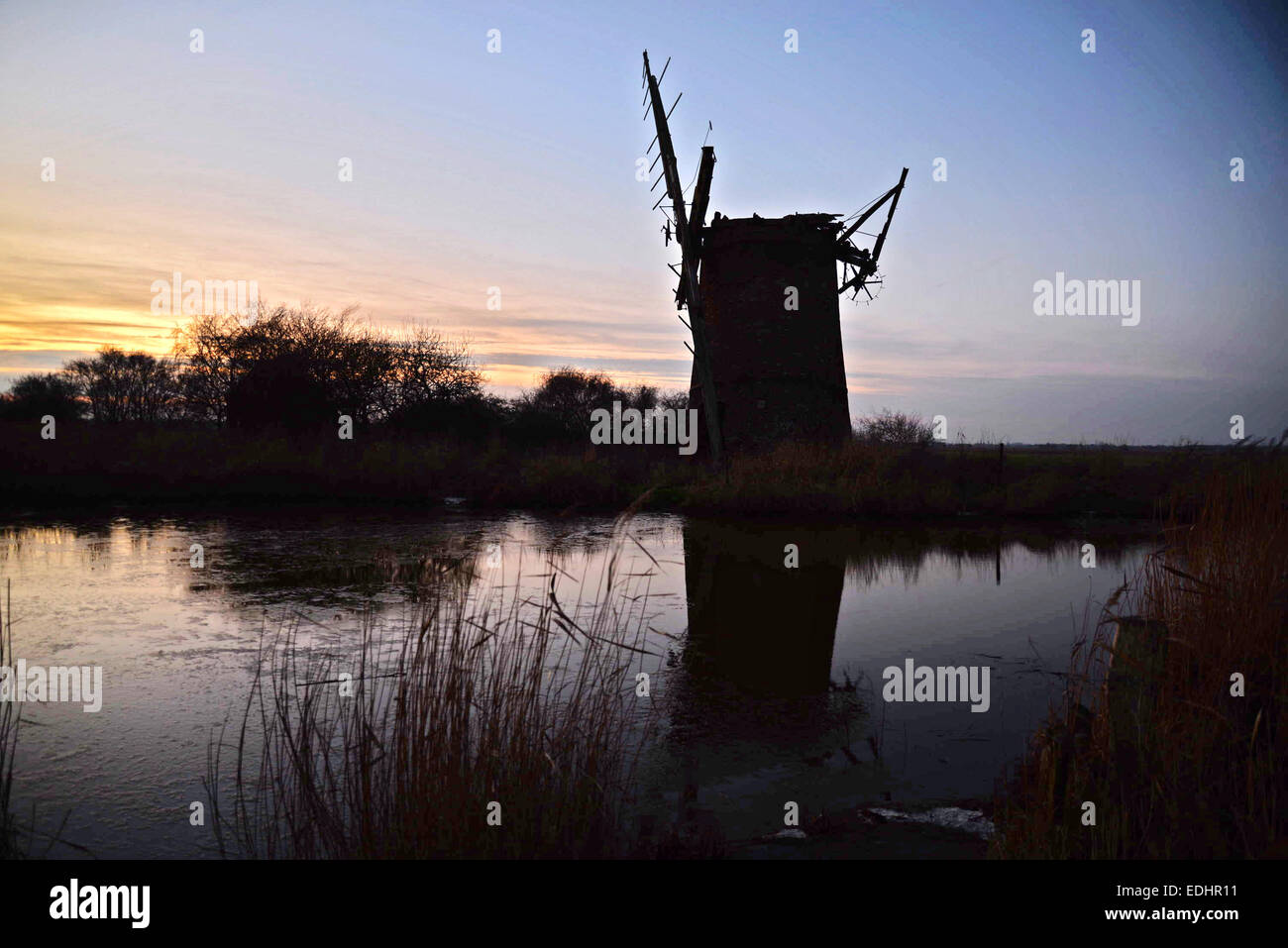 Unsafe structure hi-res stock photography and images - Alamy