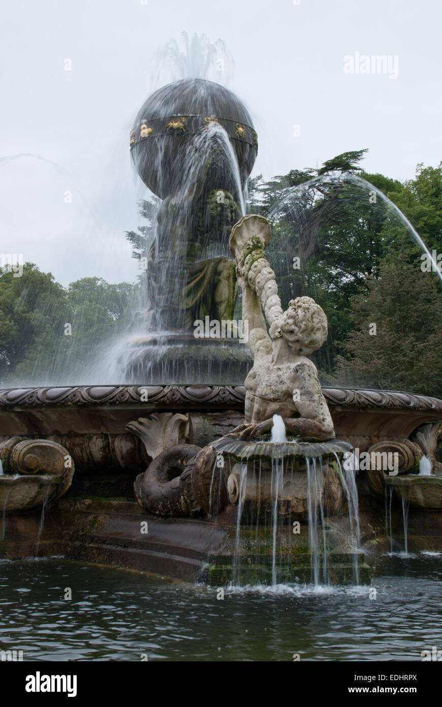 Castle Howard the Atlas Fountain Stock Photo - Alamy