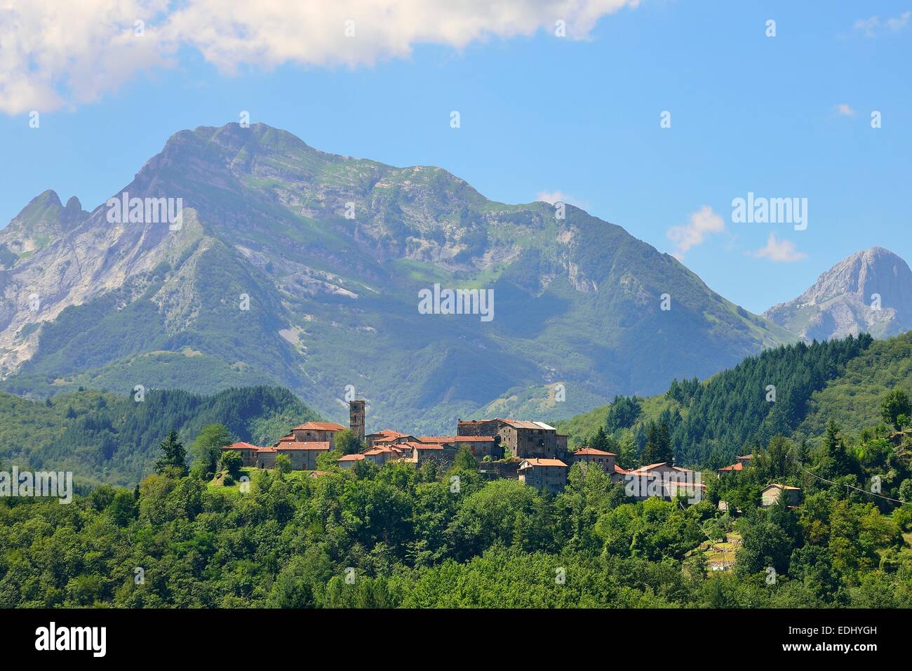 Apuan alps hi-res stock photography and images - Alamy