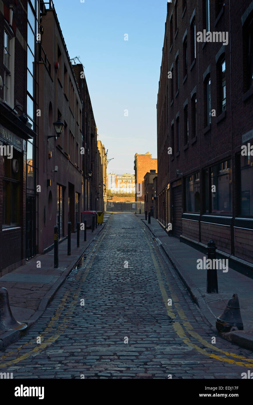 Cobbled street, Shoreditch, City of London, London E1, United Kingdom ...