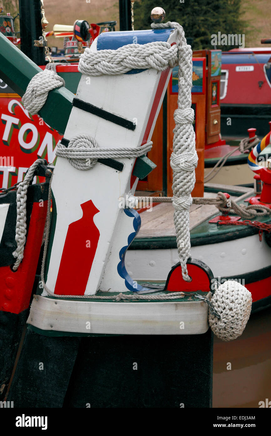 Patterns of narrowboats hi-res stock photography and images - Alamy