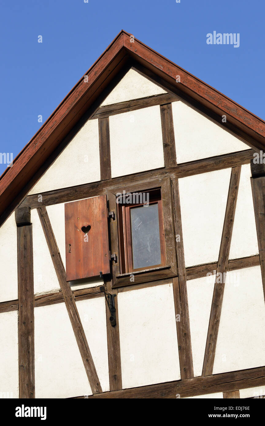 Timber frame facade hi-res stock photography and images - Alamy