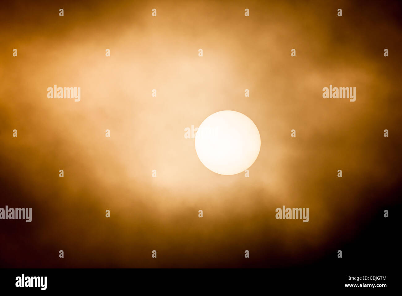 Sun through fog Stock Photo - Alamy