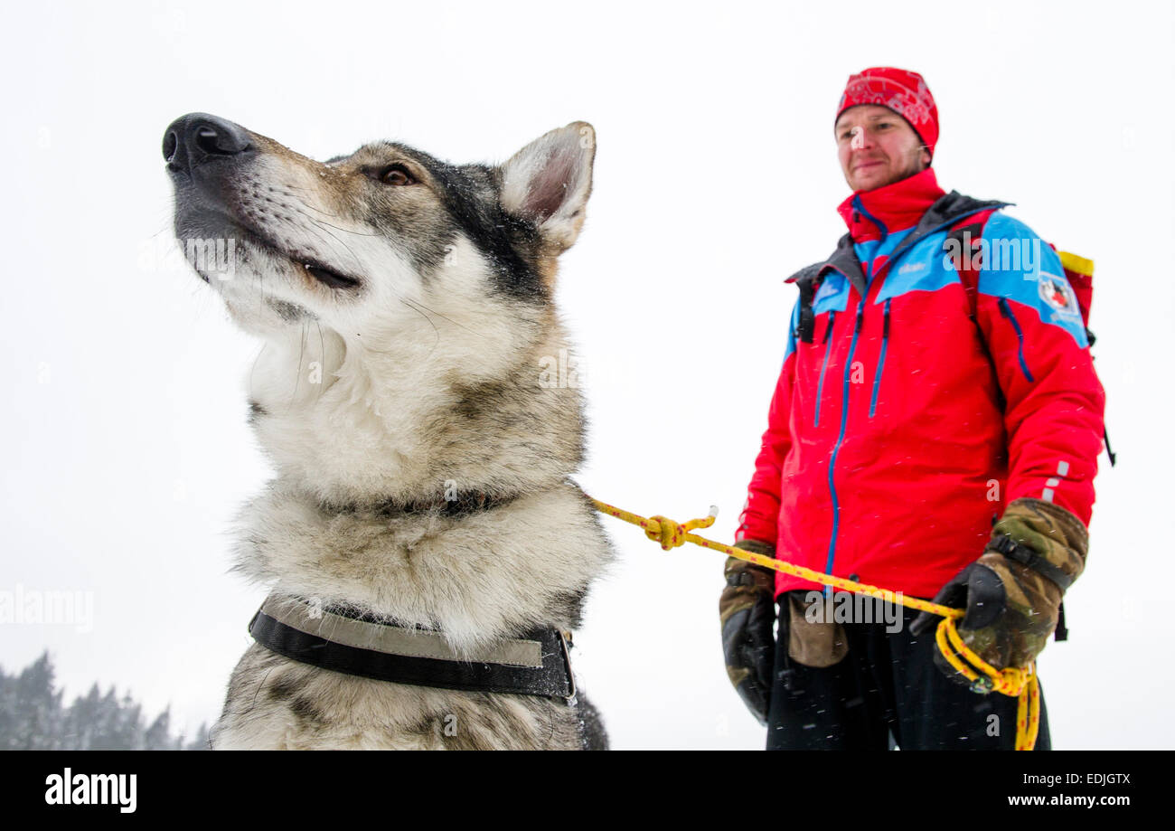 Spindleruv Mlyn, Czech Republic. 07th Jan, 2015. Mountain Rescue ...