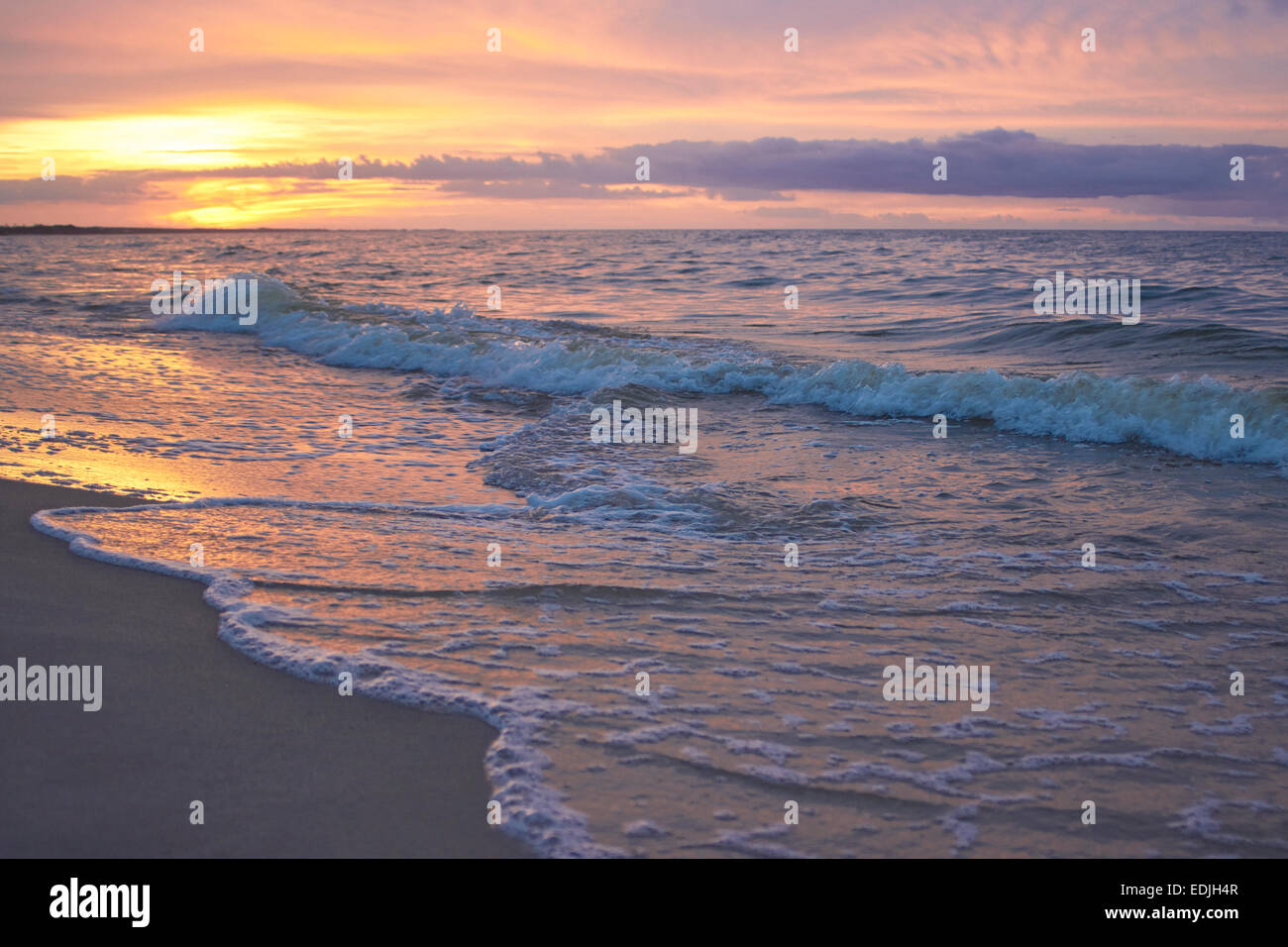 Colorfull artwork hi-res stock photography and images - Alamy