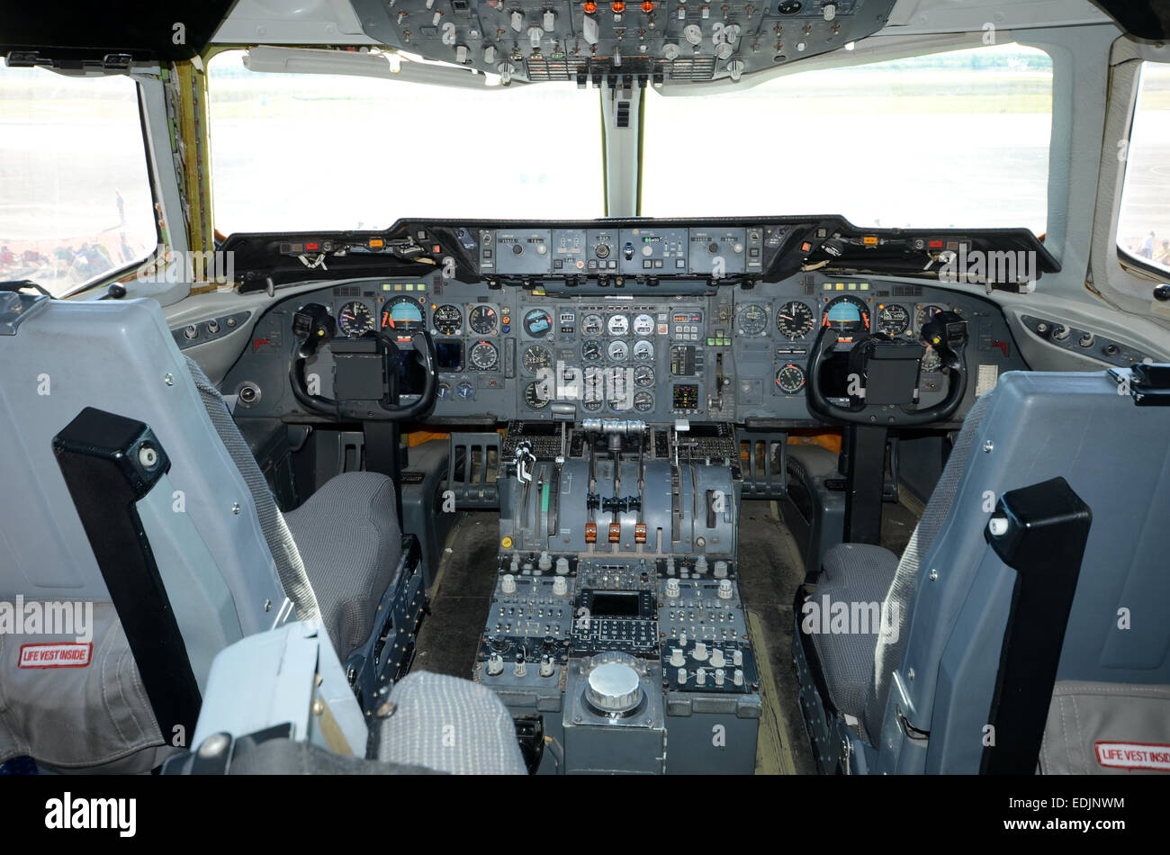 Cockpit view of modern air force refueling tanker Stock Photo - Alamy