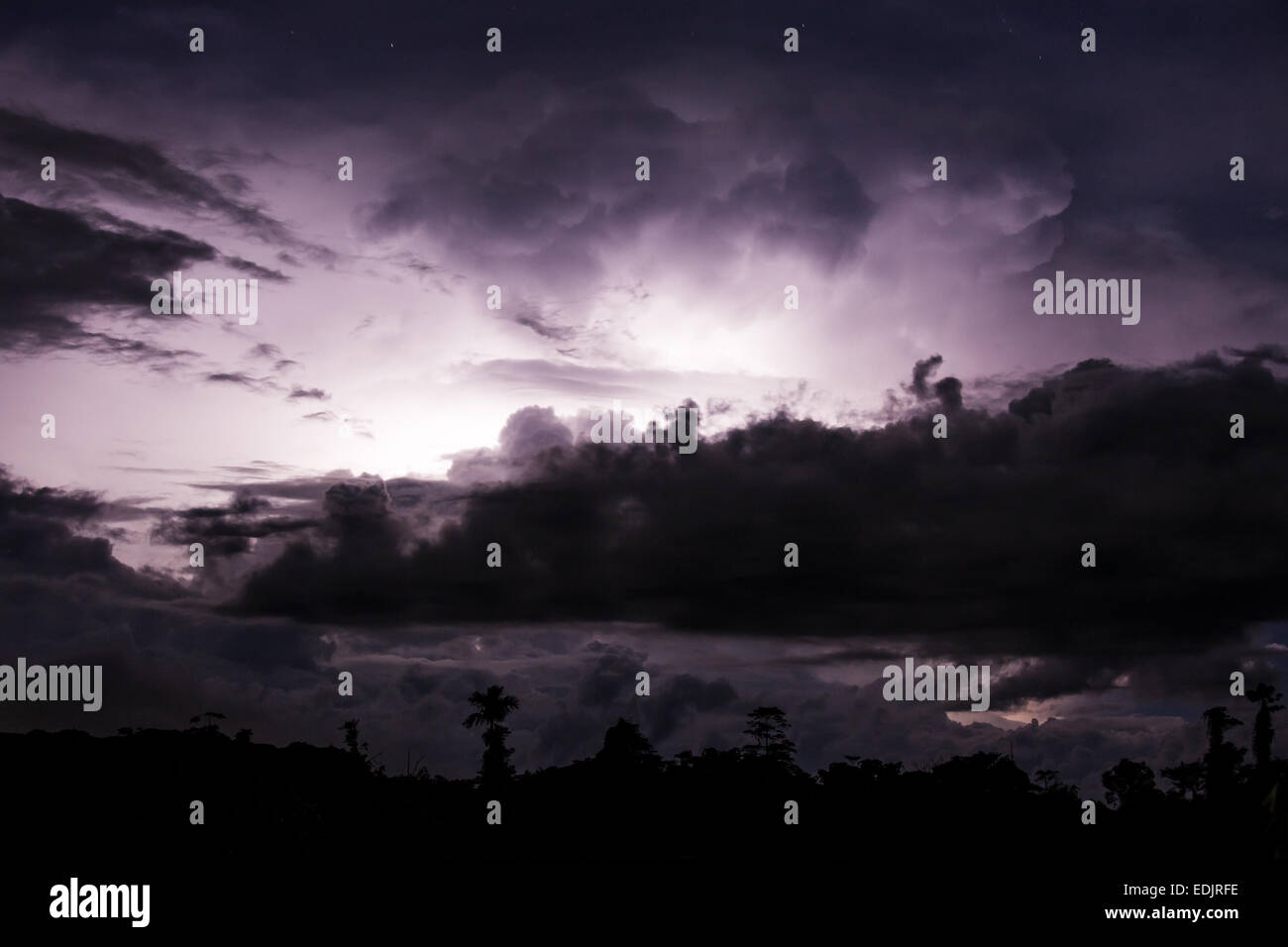 Thundercloud atmosphere hi-res stock photography and images - Alamy