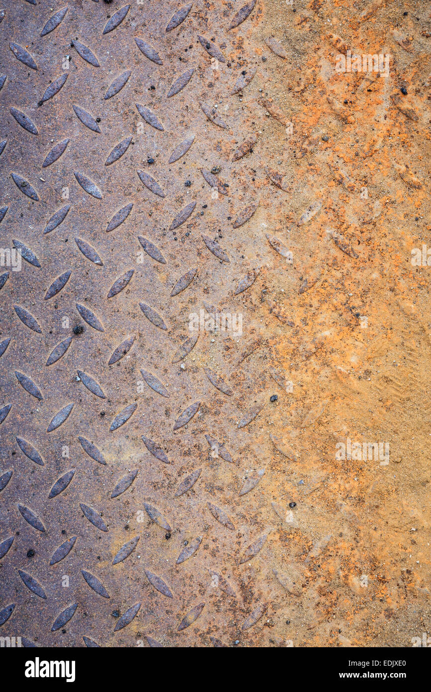 Dirty metal diamond grip pattern Stock Photo - Alamy