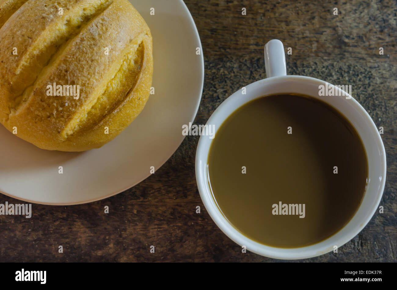 Fresh hot bread hi-res stock photography and images - Alamy