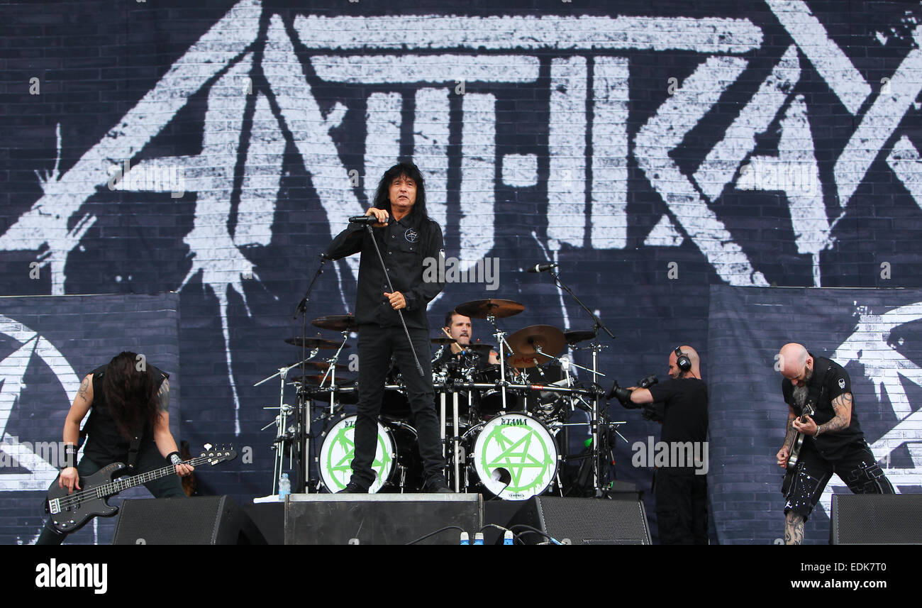 Sonisphere Knebworth 2014 - Performances - Day 2 - Anthrax Featuring ...