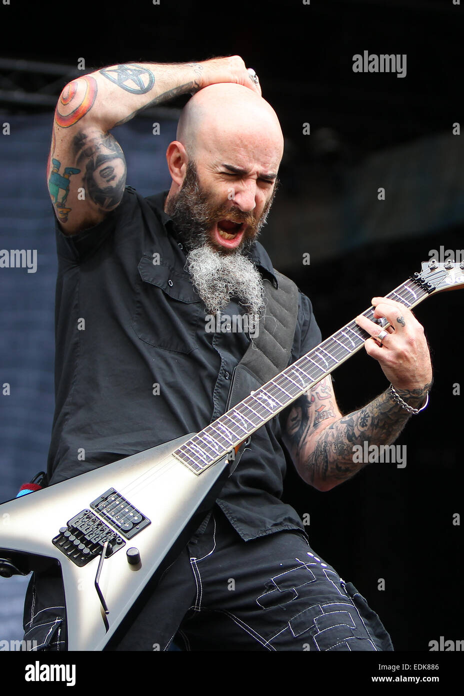 Sonisphere Knebworth 2014 - Performances - Day 2 - Anthrax Featuring ...