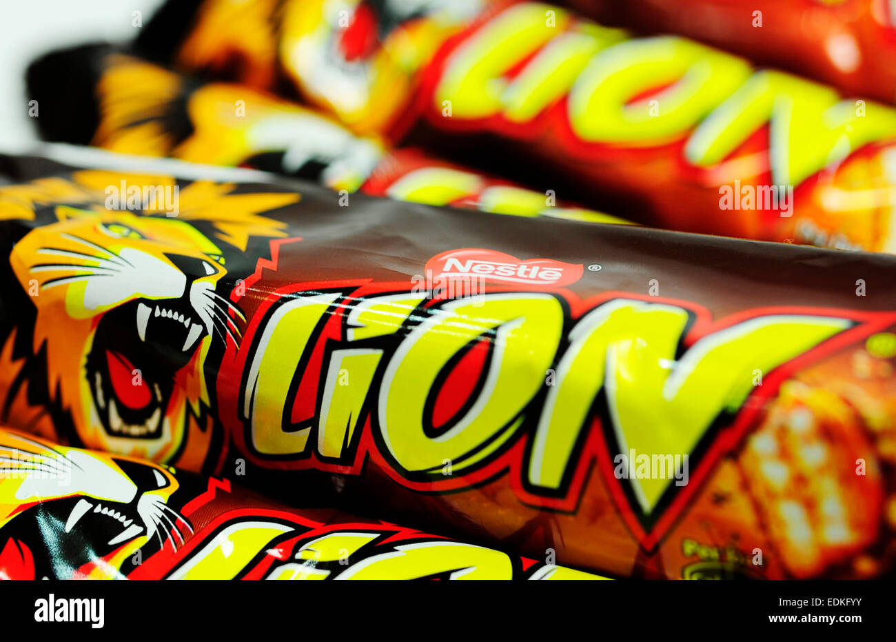 close up of nestle lion chocolate bar Stock Photo - Alamy