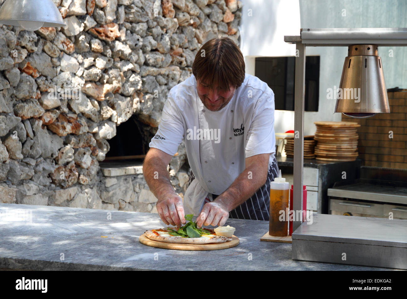 Pizza making pizza hi-res stock photography and images - Alamy