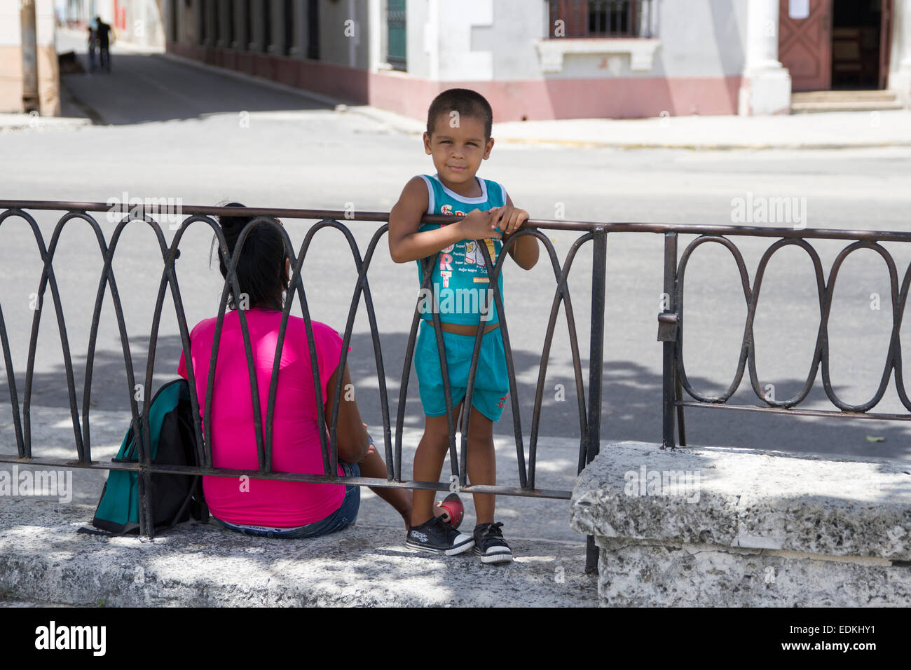 Retro child cuba hi-res stock photography and images - Alamy
