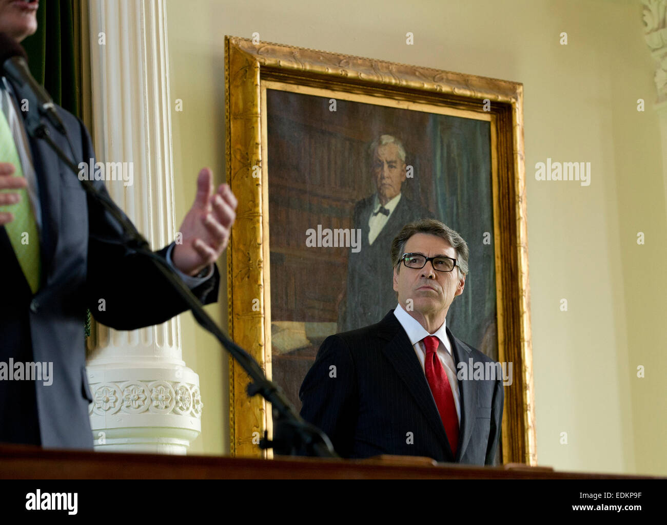 Outgoing Texas Gov. Rick Perry during transition ceremony to Governor ...