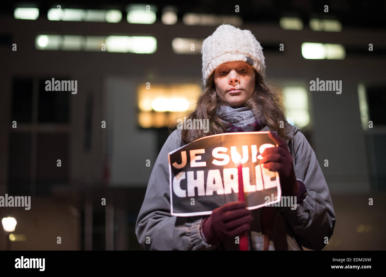 Vogel vogel paris hi-res stock photography and images - Alamy