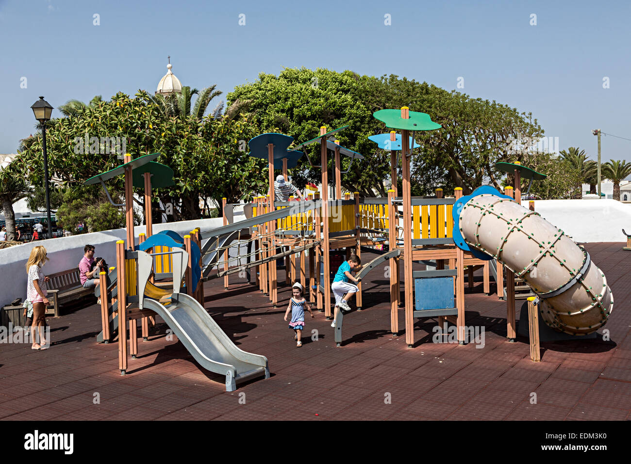 Children in playground rubber floor hi-res stock photography and images ...