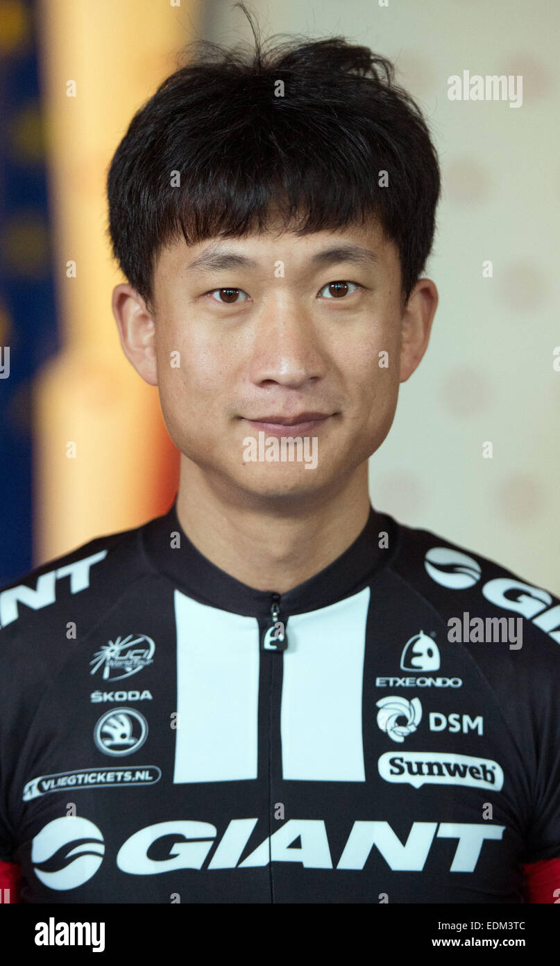 Berlin, Germany. 7th Jan, 2015. Cheng Ji poses during the official team ...
